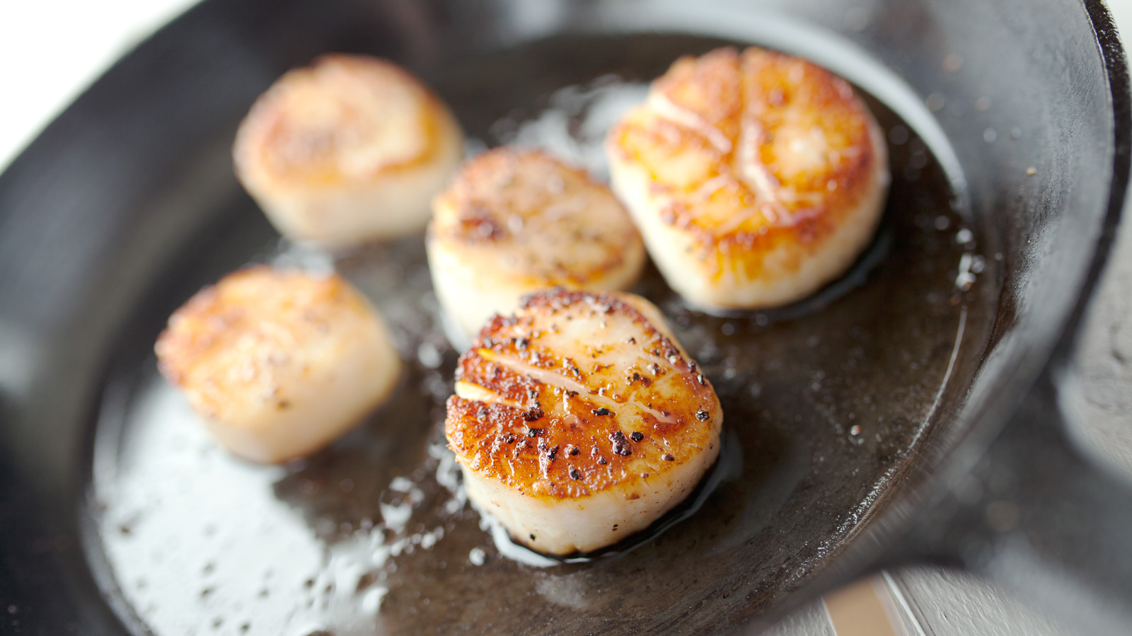 Do I need to soak scallops in milk?