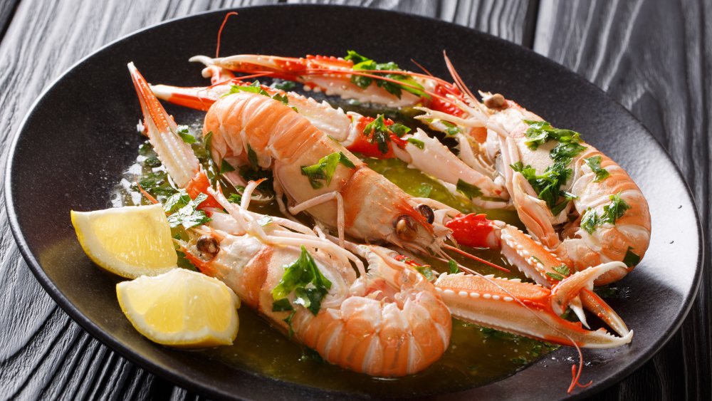 Do langoustines taste like lobster?