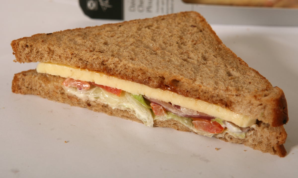 Do most people eat sandwiches for lunch?