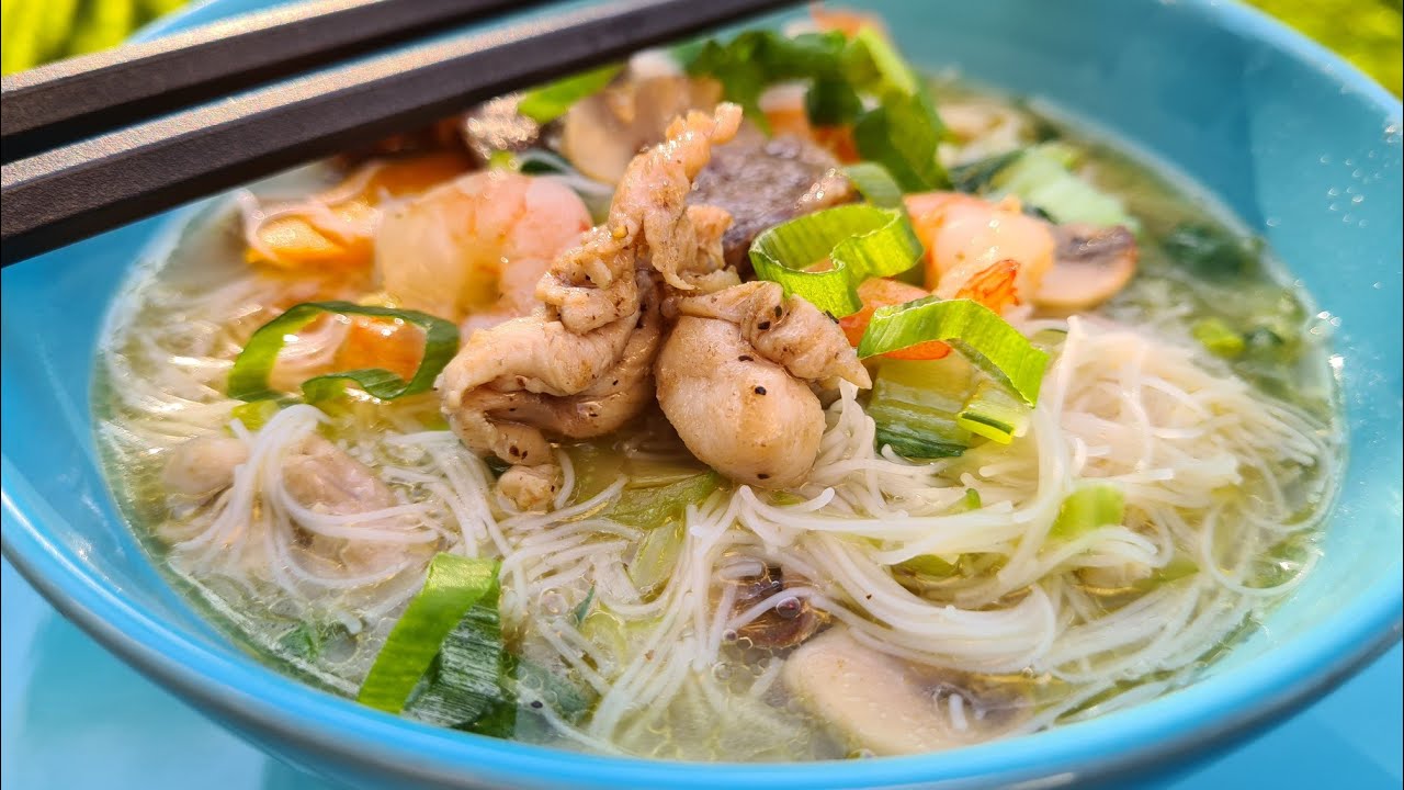 Do rice noodles get soggy in soup?