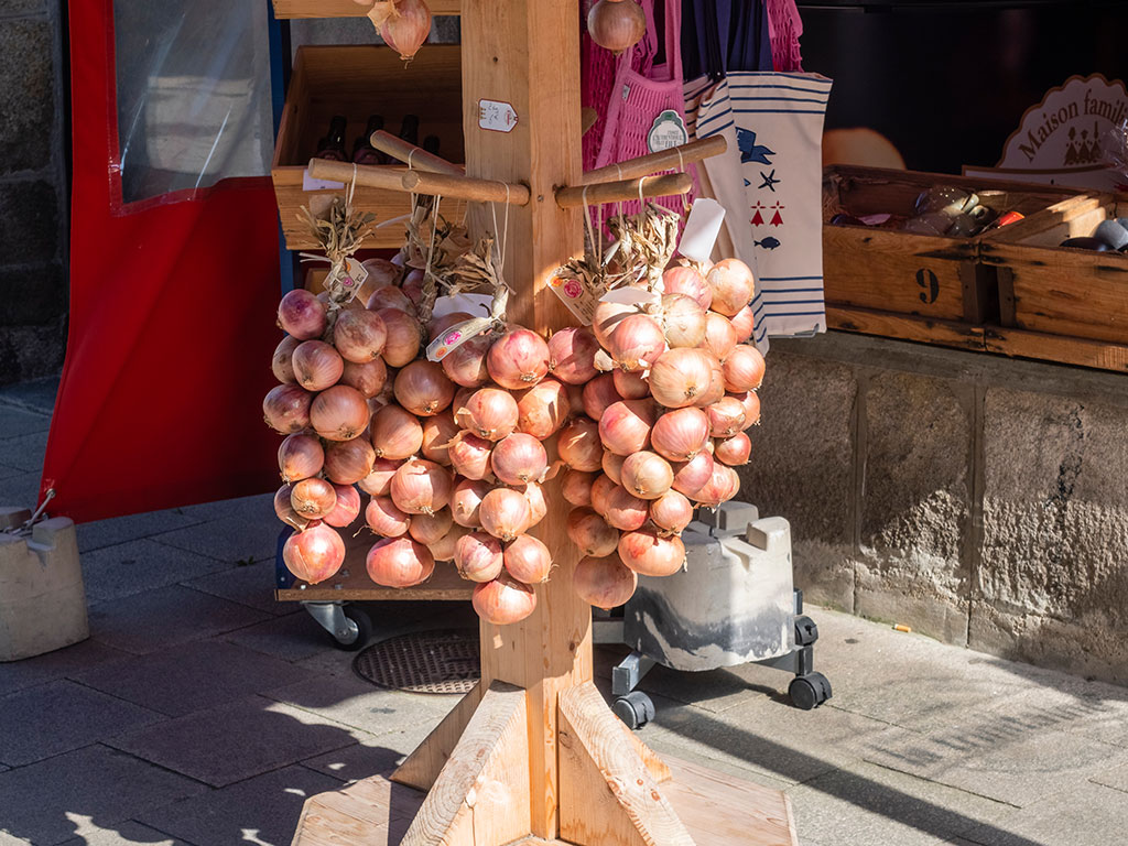 Do the French eat a lot of onions?