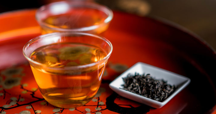 Do the Japanese drink black tea?