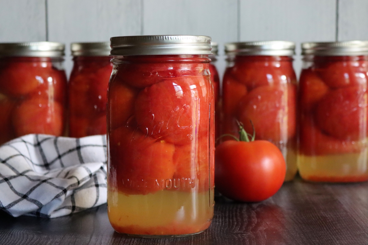 Do tomatoes need to be cooked before canning?