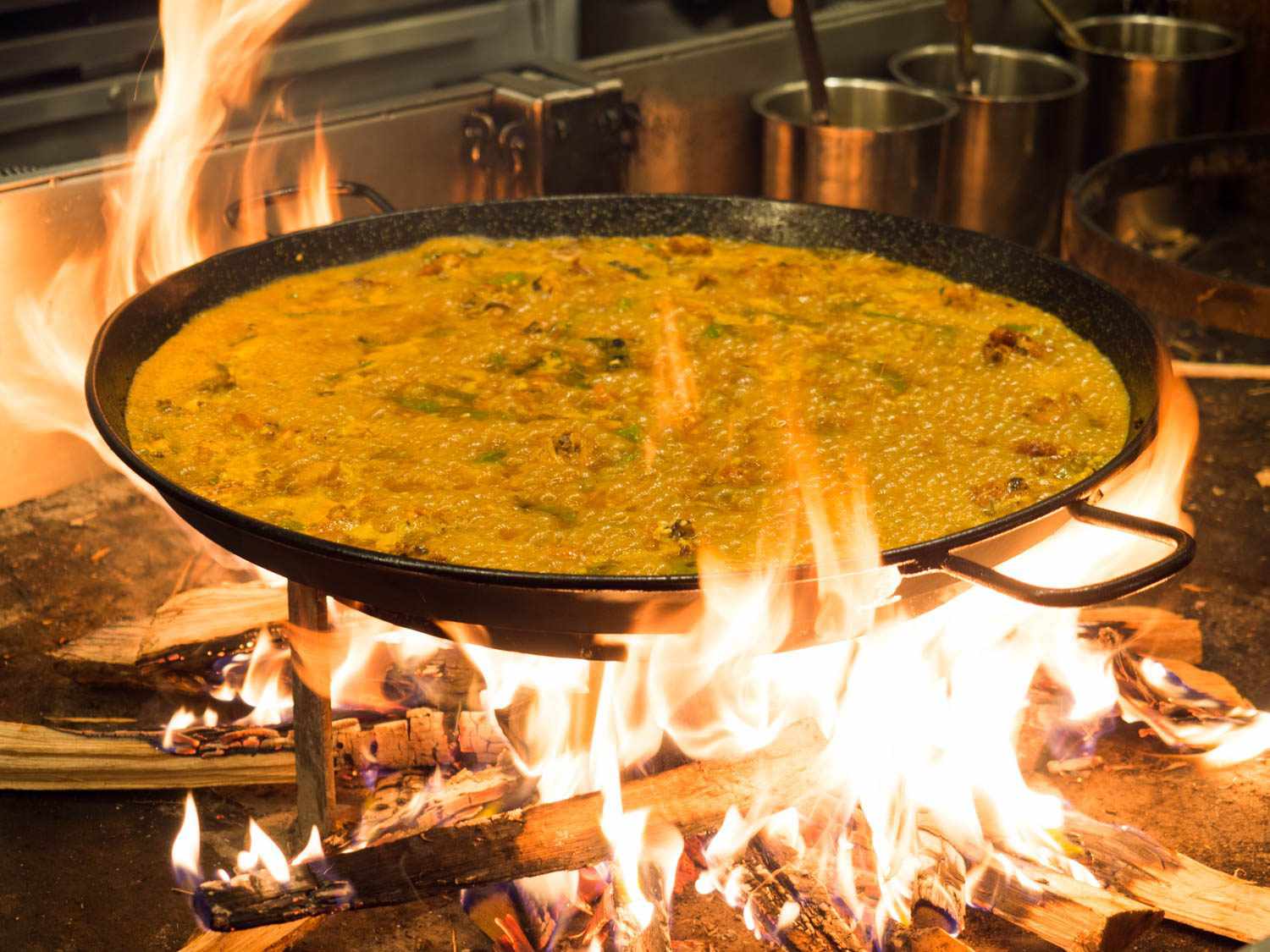 Do you cook paella on high heat?
