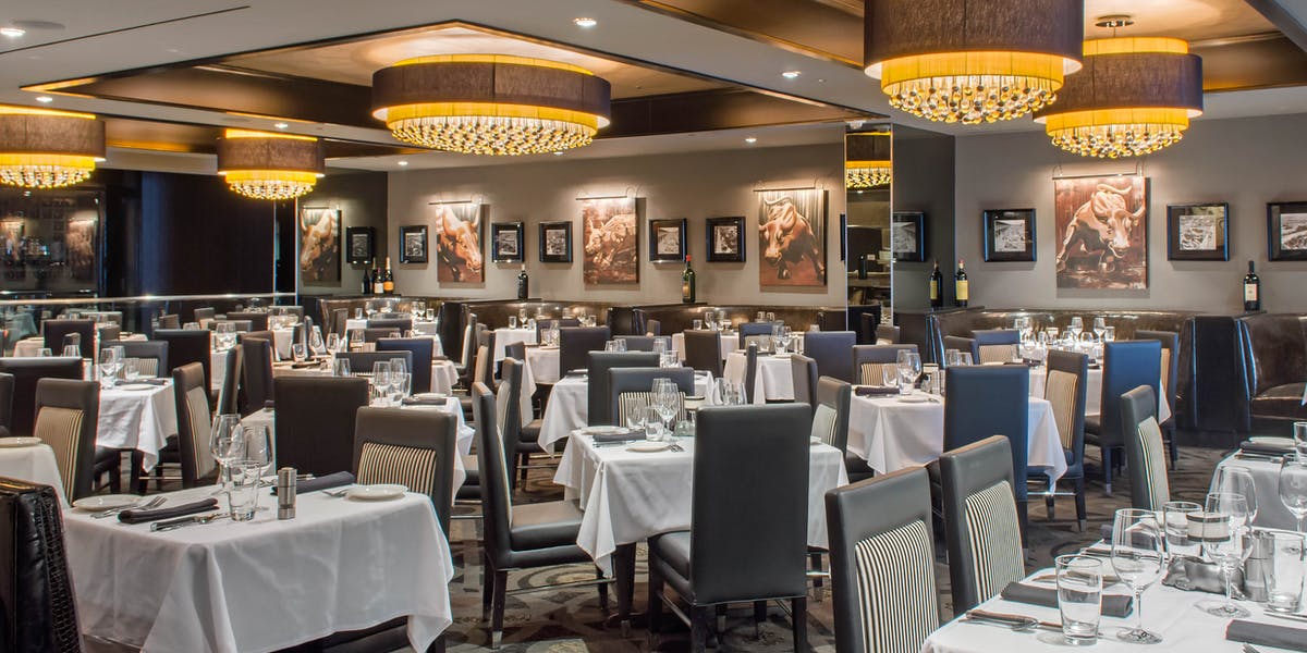 Do you have to make reservations at Morton's Restaurants?