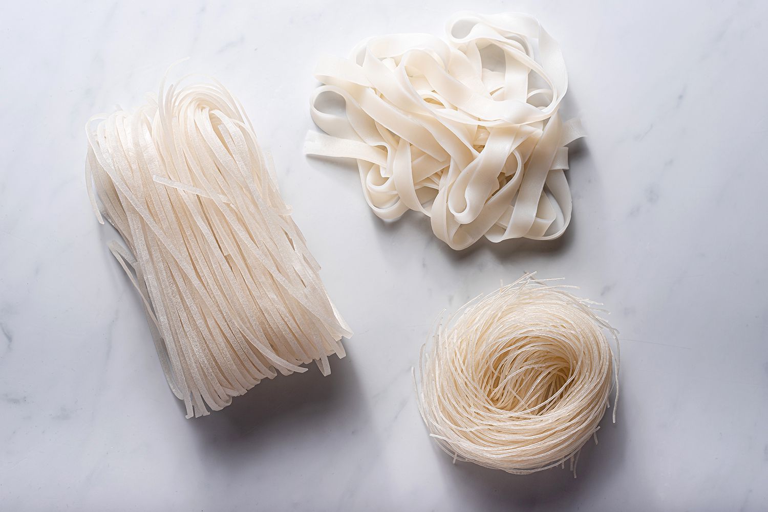 Do you have to soak dry rice noodles before cooking?