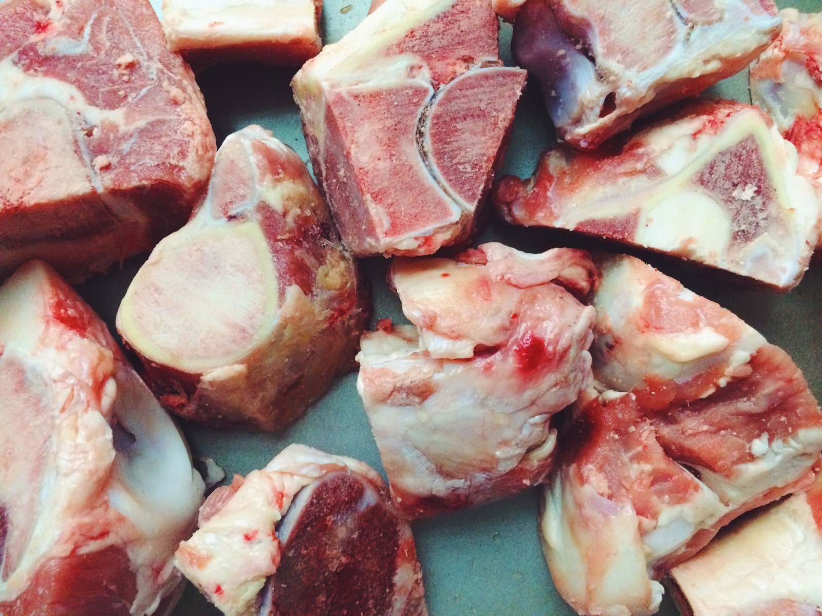 Do you need to clean beef bones?