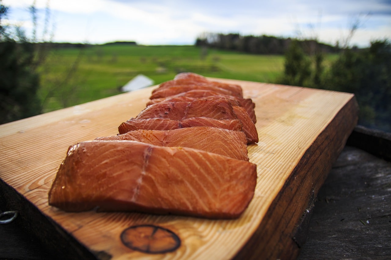 Do you need to refrigerate smoked salmon?