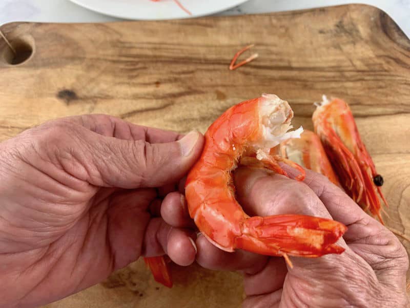 Do you remove the legs from prawns before cooking?