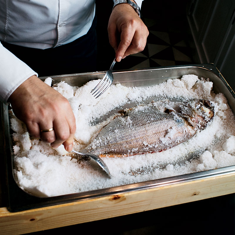 Do you salt fish before baking?