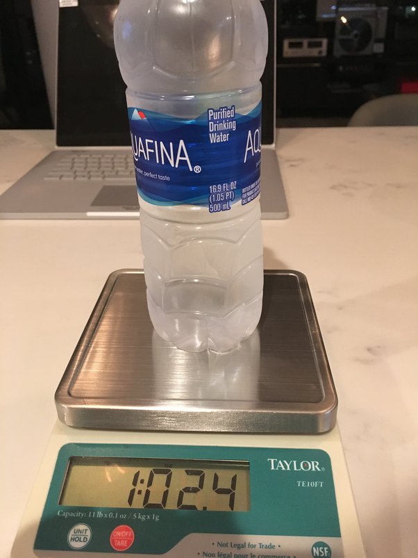 Does 1 fluid oz of water weigh 1 oz?