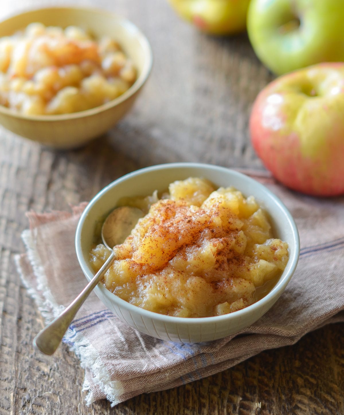 Does applesauce increase baking time?