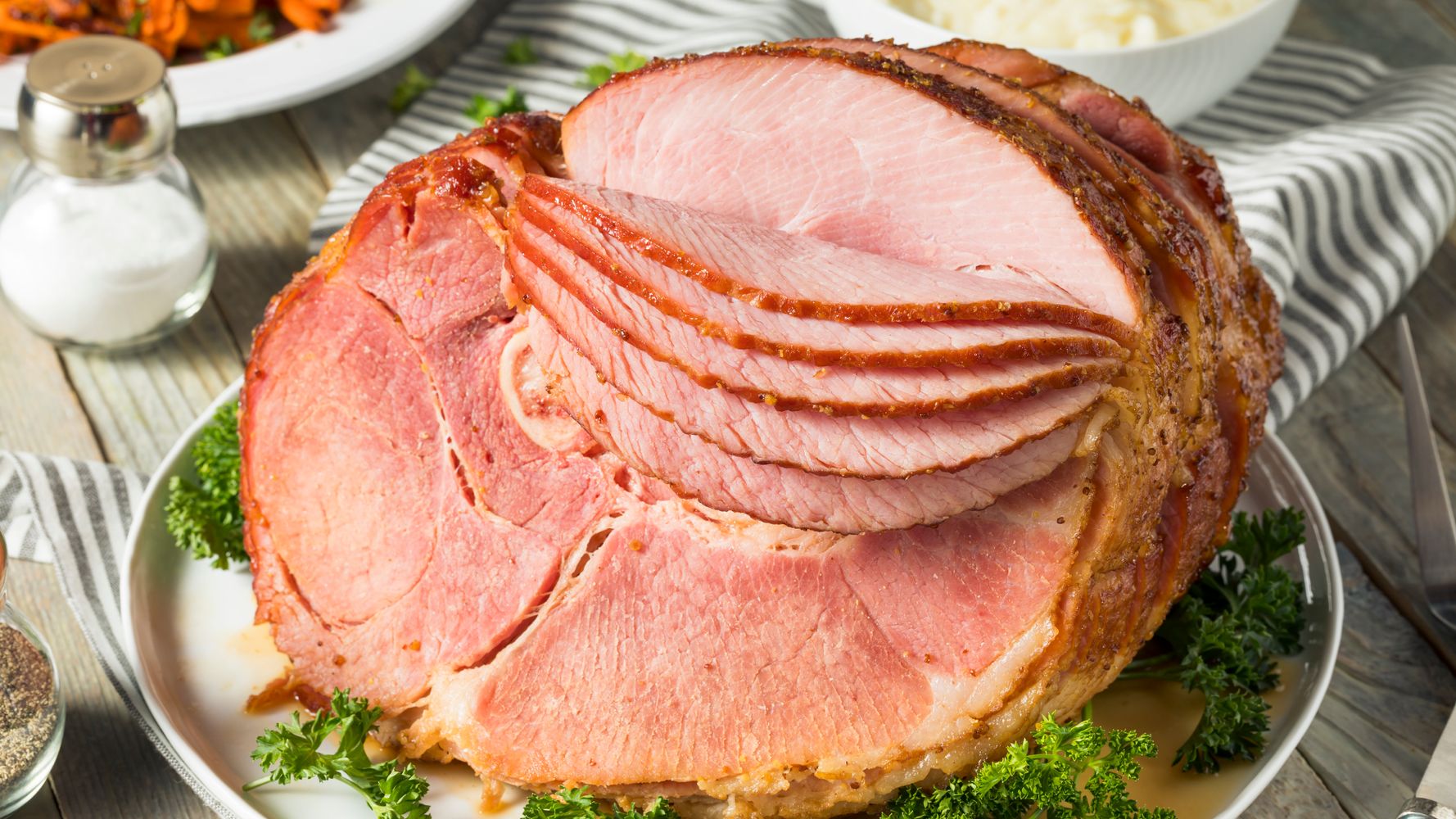 Does Baked Ham need to be refrigerated?