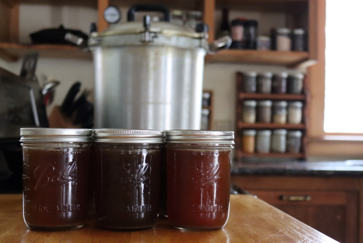 Does beef broth need to be pressure canned?