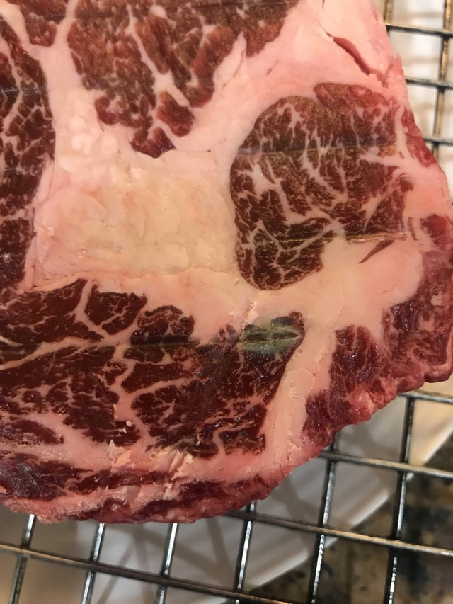 Does beef get moldy?