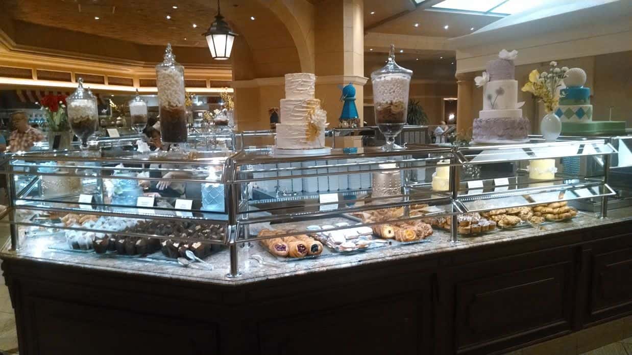 Does Bellagio buffet include drinks?