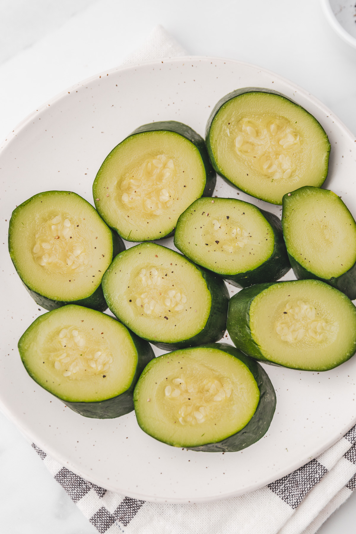 Does boiling water release zucchini?