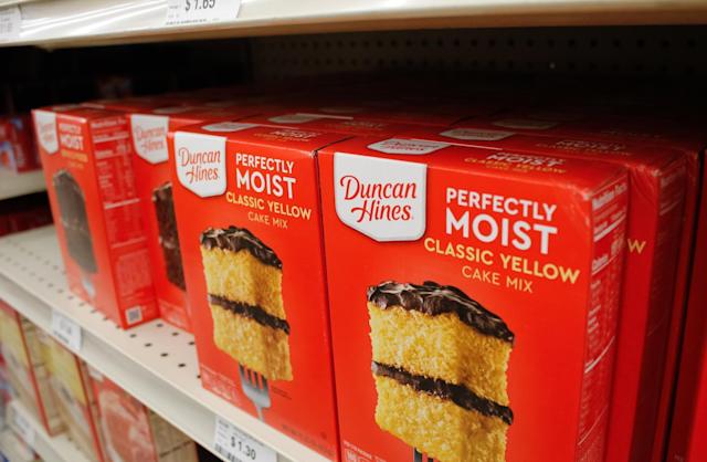 Does box cake mix go bad after expiration date?