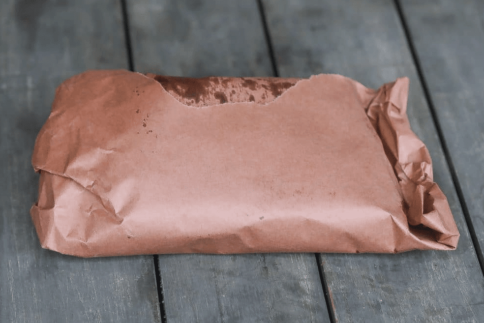 Does butcher paper hold in moisture?