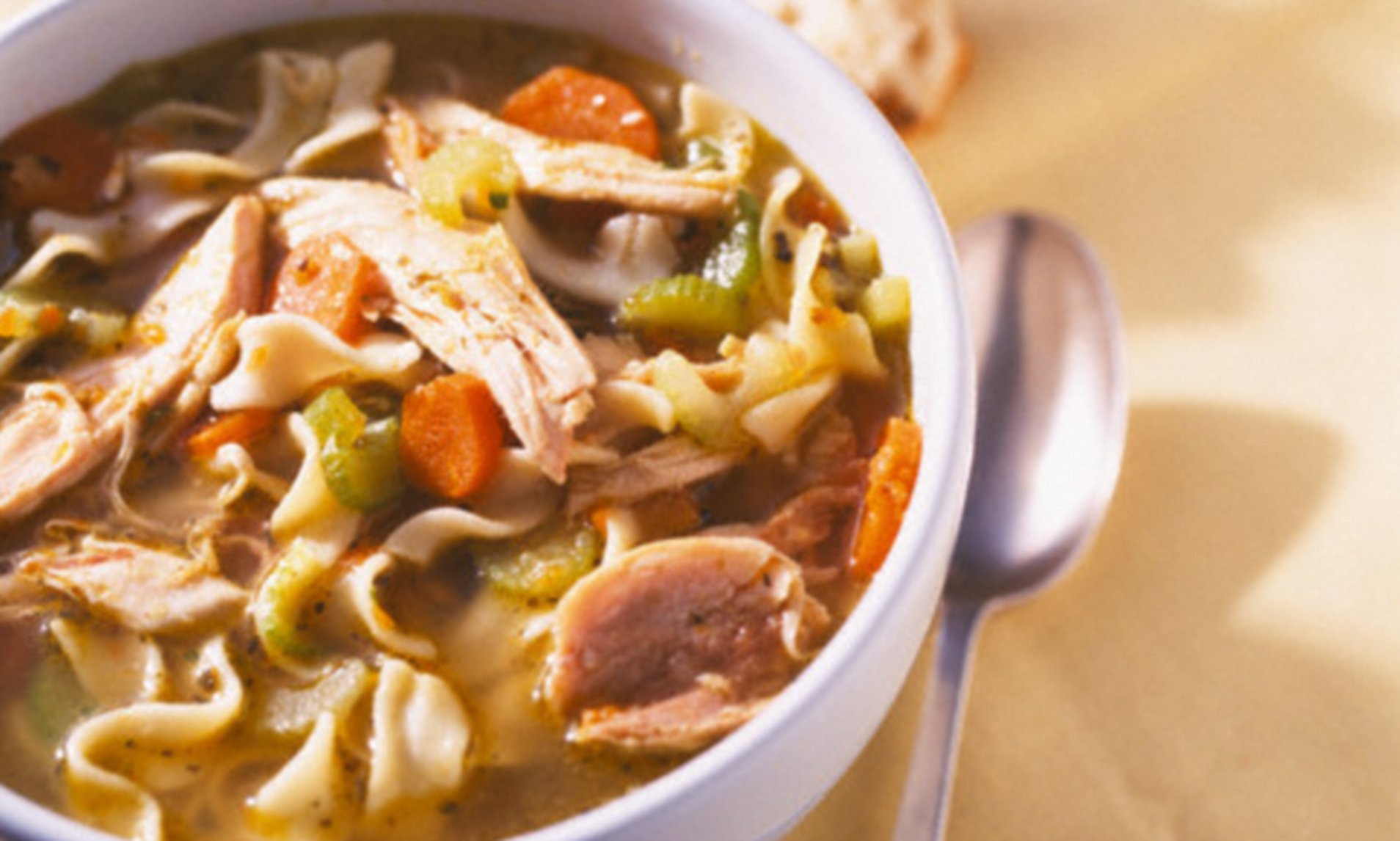 Does chicken noodle soup break up mucus?