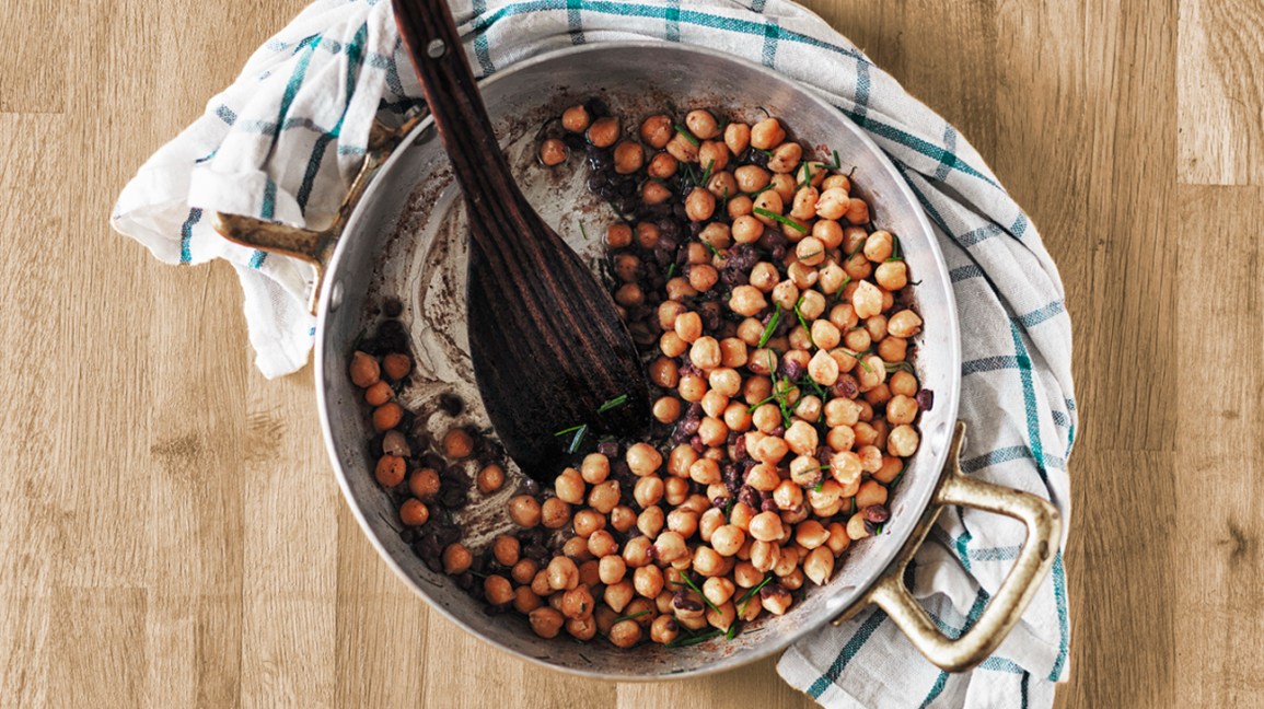 Does chickpeas increase uric acid?