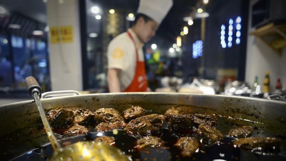 Does Chinese food use a lot of oil?