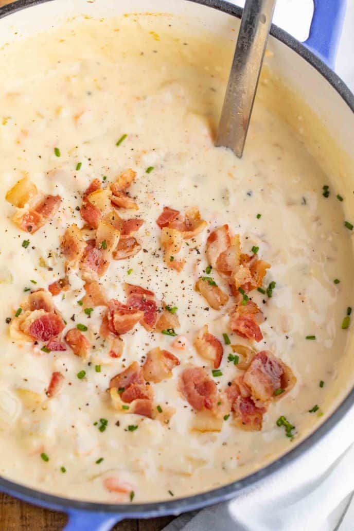 Does chowder contain bacon?