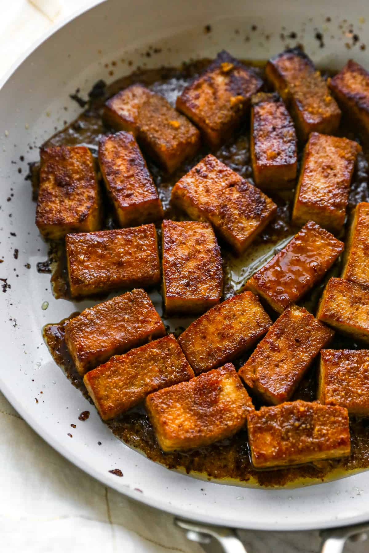 Does cooked tofu Brown?