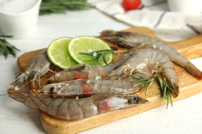 Does cooking shrimp in lime juice kill bacteria?