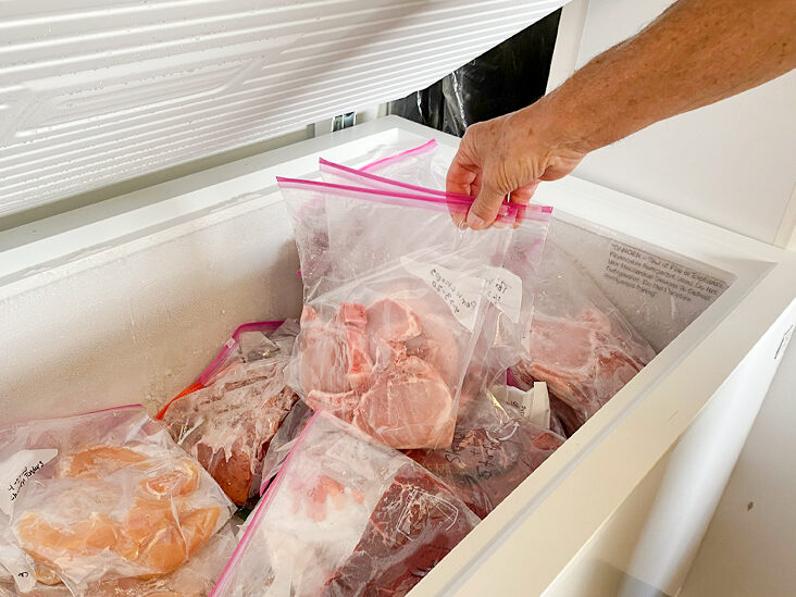 Does freezing meat make it less fresh?