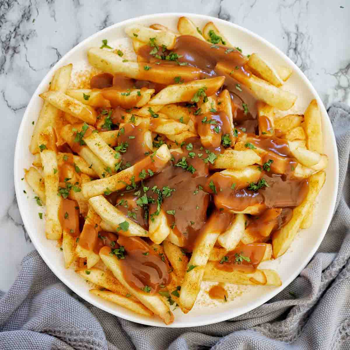 Does gravy go with chips?