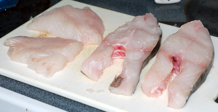 Does halibut fillet have bones?