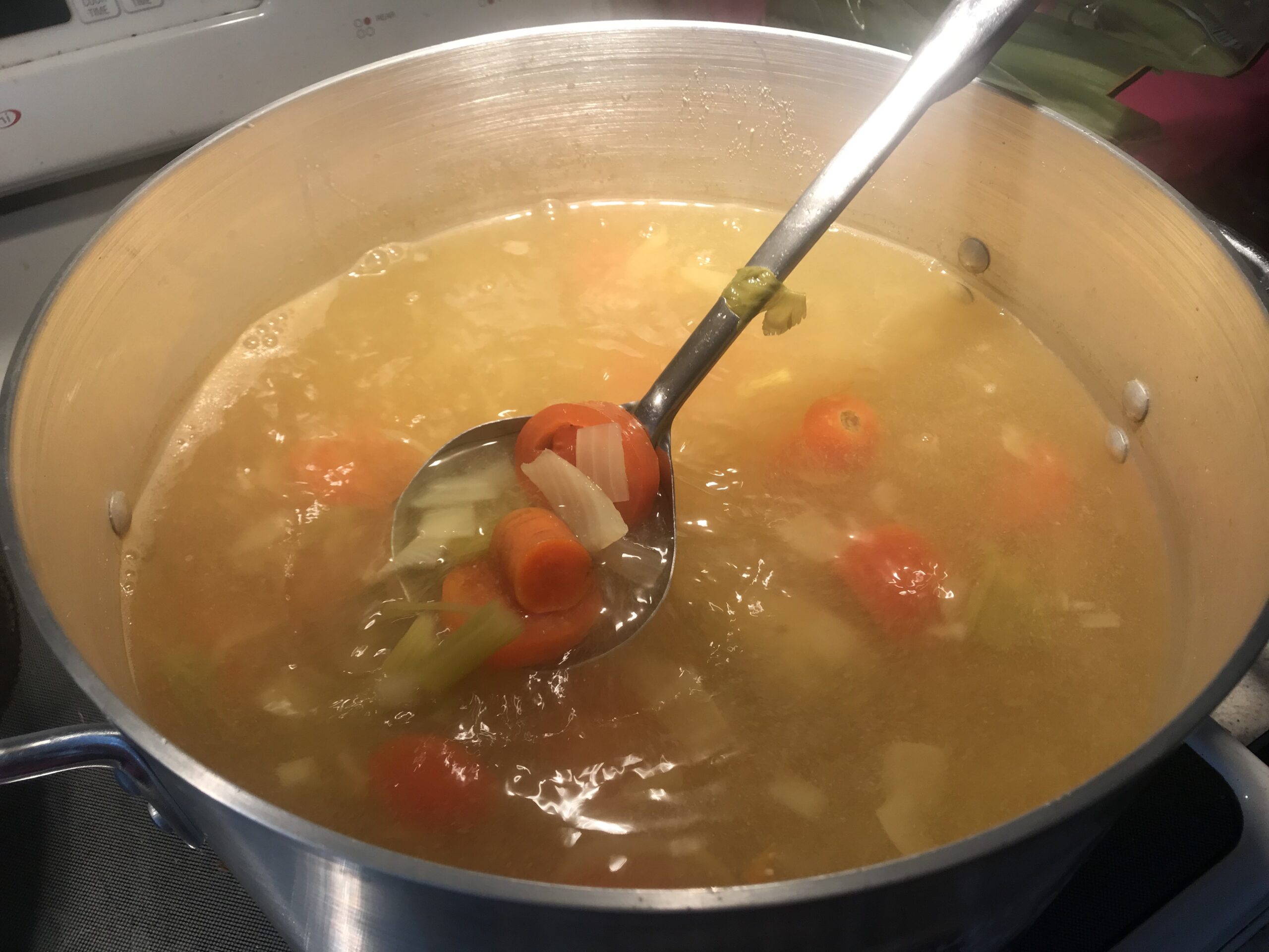 Does homemade vegetable stock have calories?