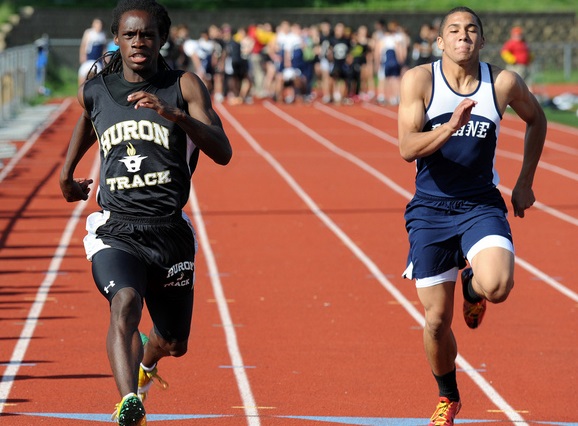 Does it matter what you eat the day before a track meet?