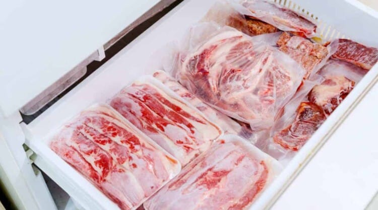 Does meat need to be wrapped in fridge?