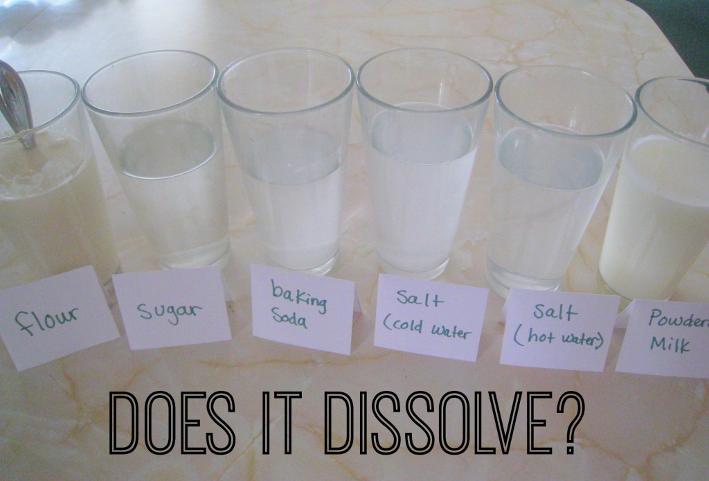 Does milk powder dissolve in cold water?