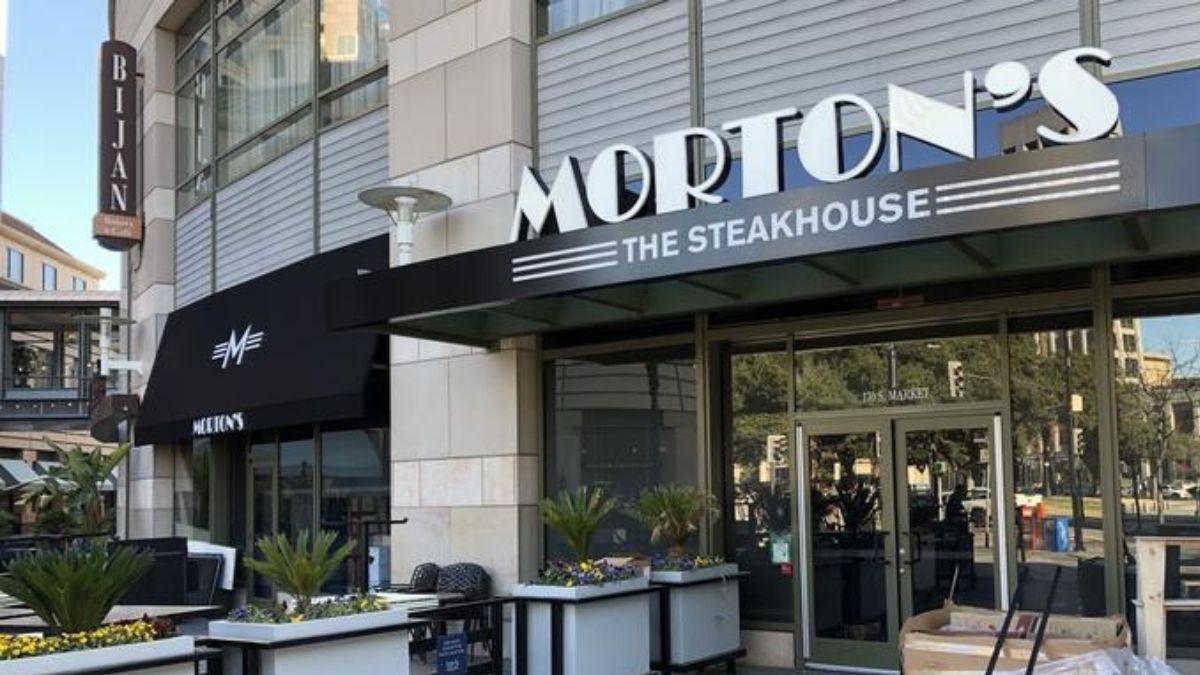 Does Mortons have vegan options?