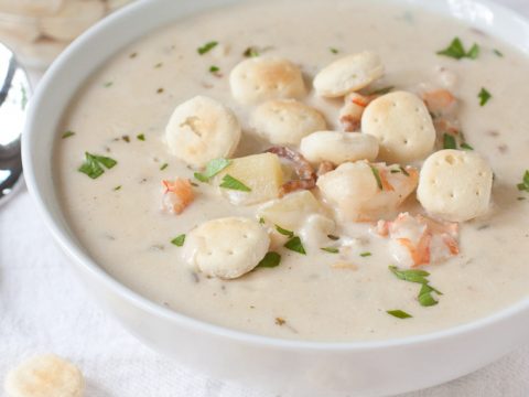 Does New England Clam Chowder have shellfish?