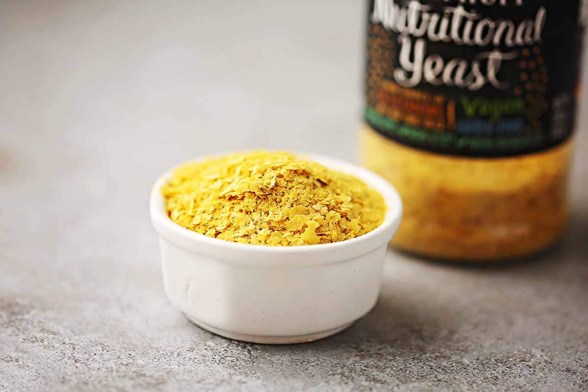 Does nutritional yeast taste good on chili?