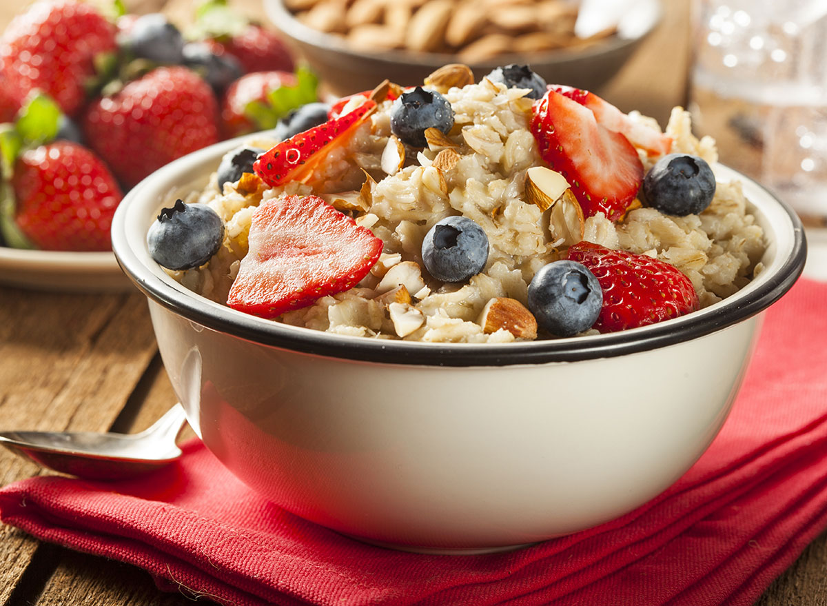 Does oatmeal have enough fiber?