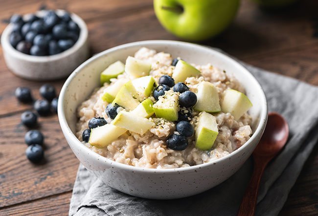Does oatmeal lose nutrients in microwave?