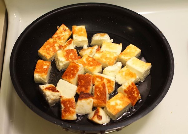 Does paneer melt like cheese?