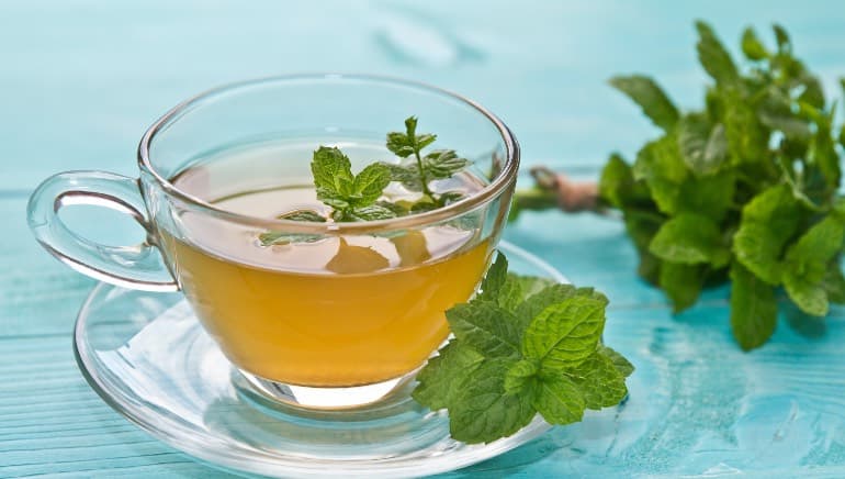 Does peppermint tea get rid of bloating?