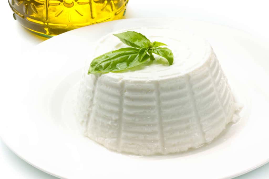 Does ricotta contain lactose?