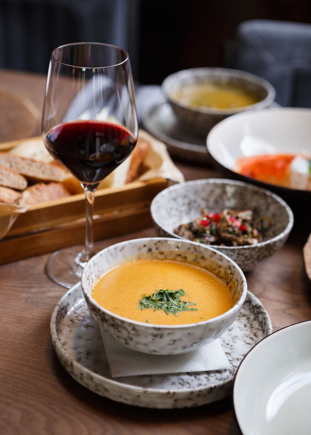 Does soup and red wine go together?