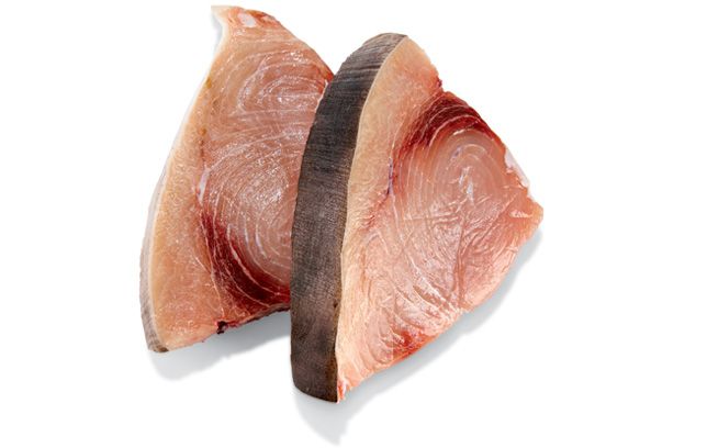 Does swordfish have dark meat?
