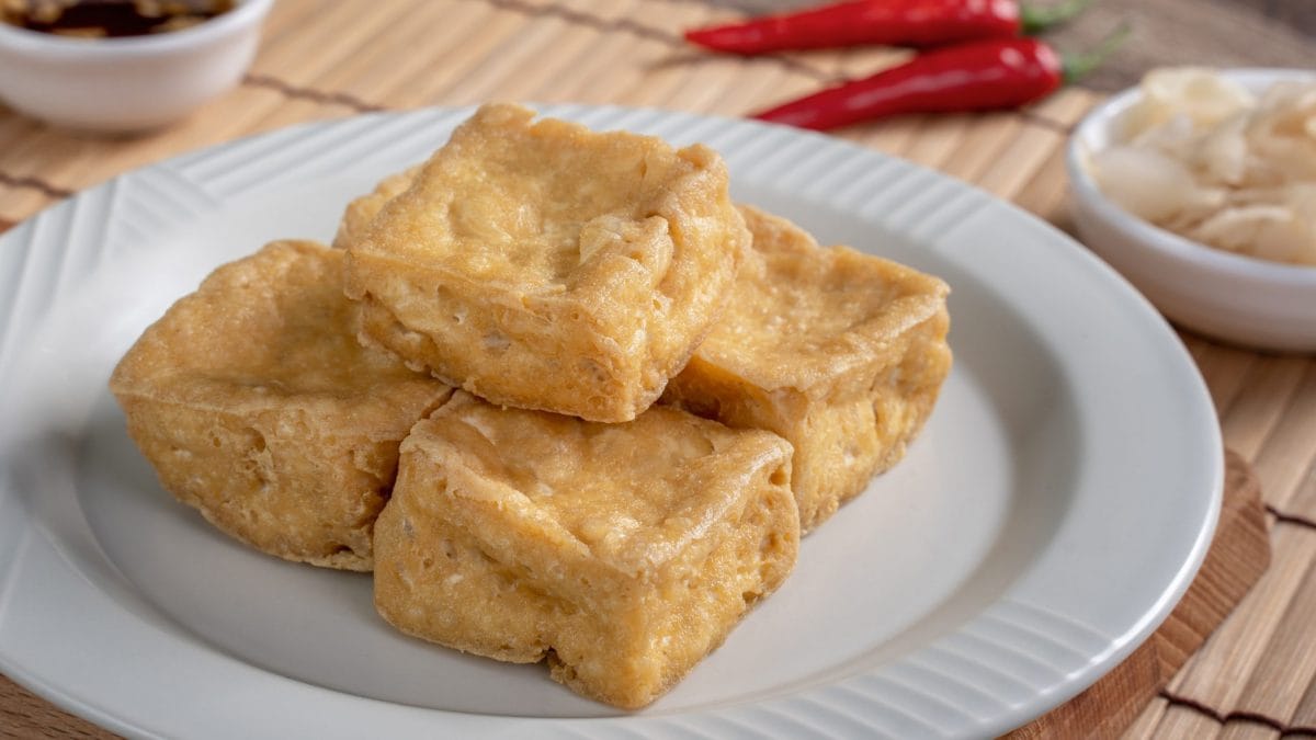 Does tofu smell when cooked?