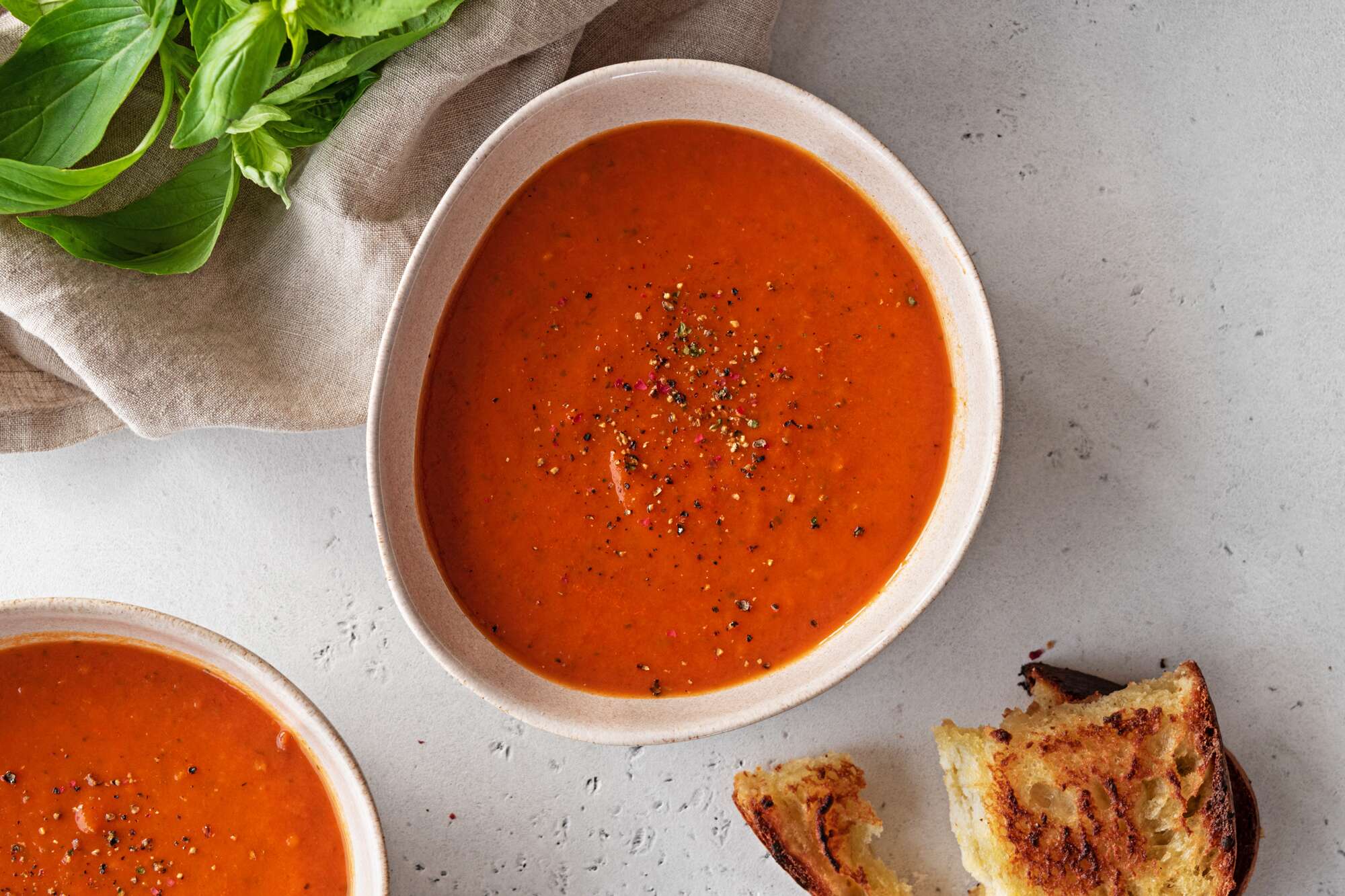 Does tomato sauce taste like tomato soup?