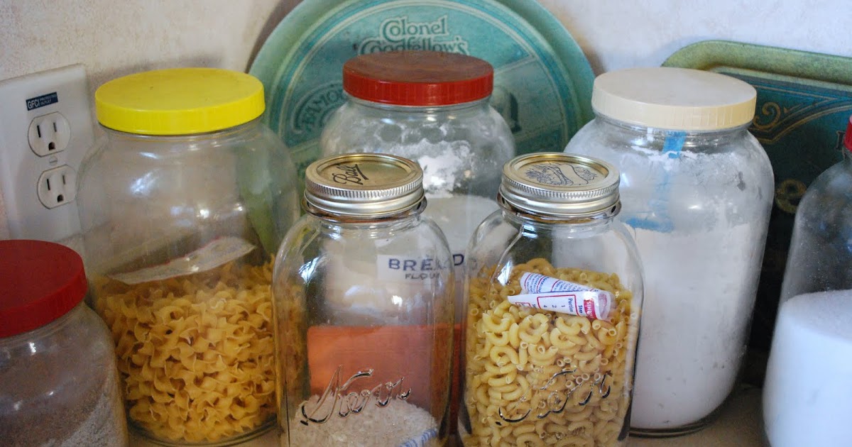 Does vacuum sealing jars remove oxygen?