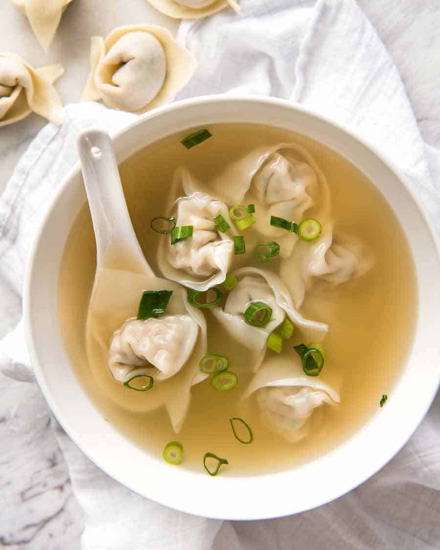 Does wonton soup broth have sugar?